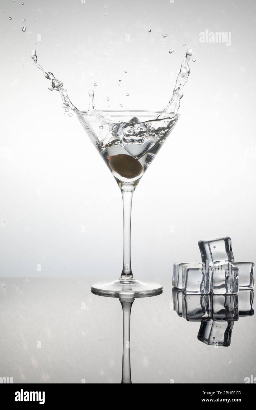 Martini glass with olive hi-res stock photography and images - Alamy