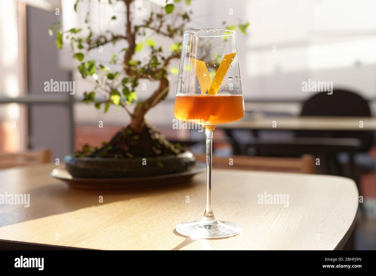 Cocktail tree hi-res stock photography and images - Alamy