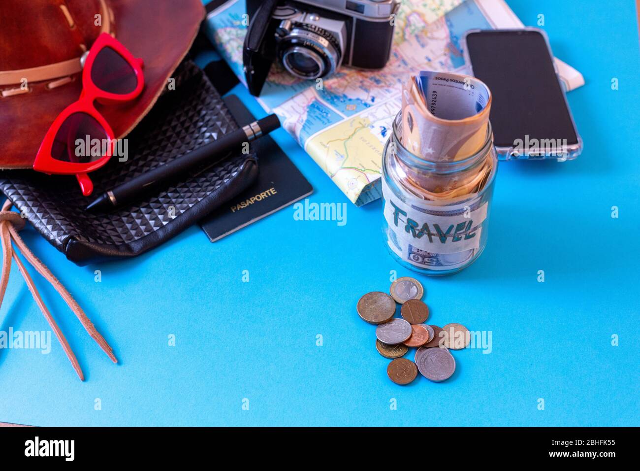 things to travel on table Stock Photo - Alamy