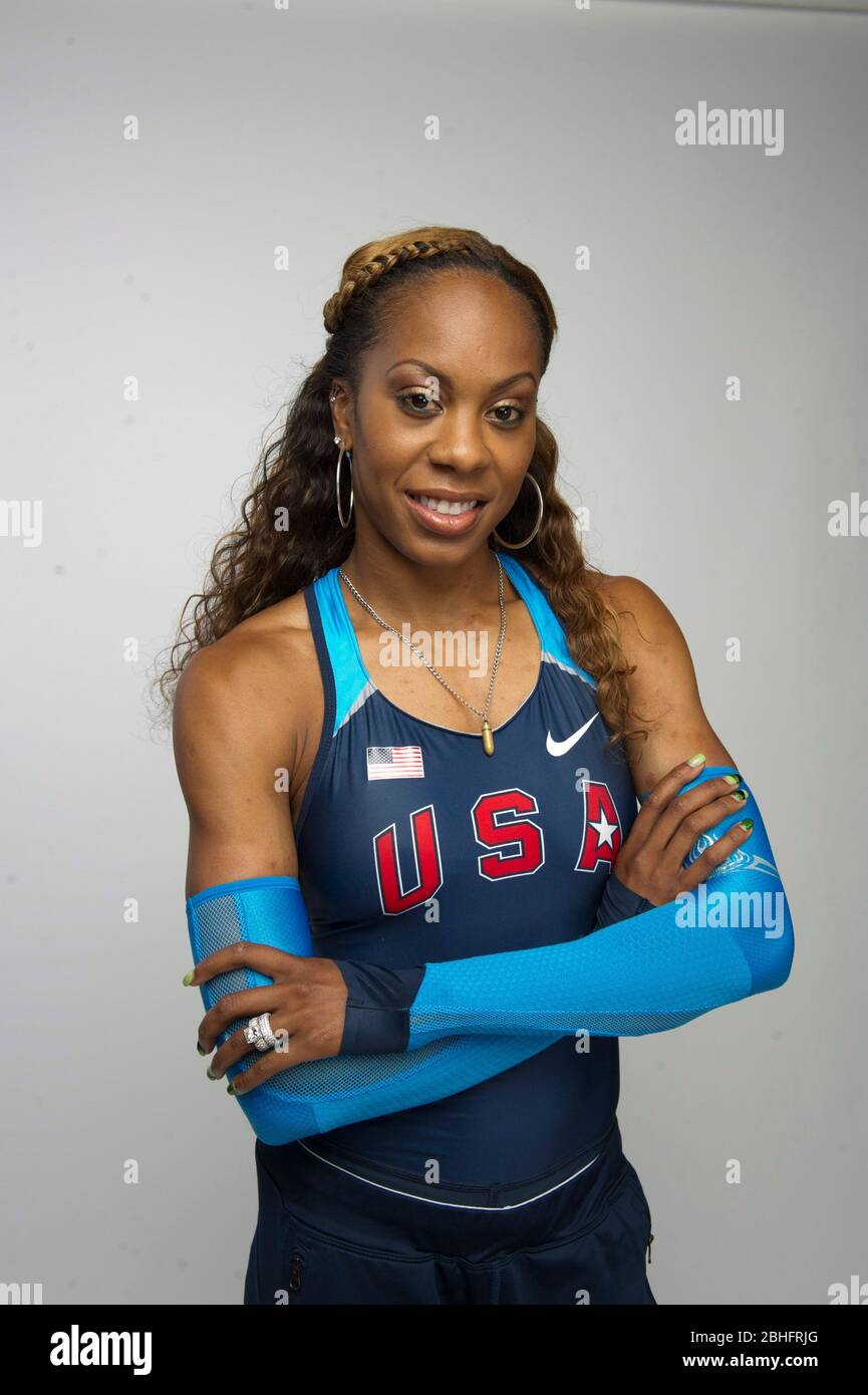 Team usa track uniform hi-res stock photography and images - Alamy