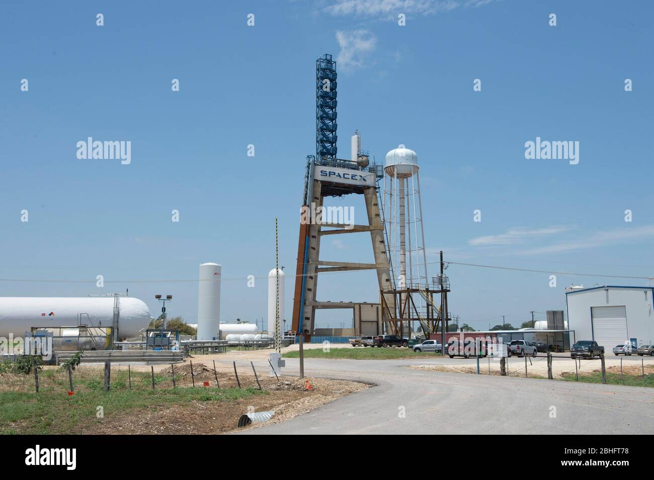 McGregor , Texas - June 13 , 2012 - The SpaceX facility in McGregor ...
