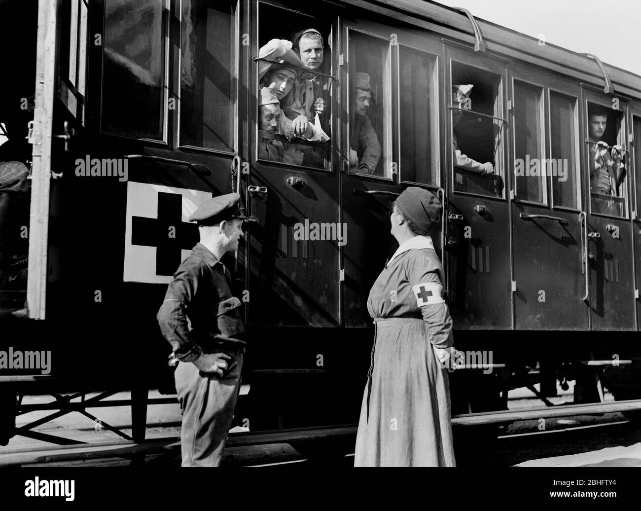 Army medical train Black and White Stock Photos & Images - Alamy