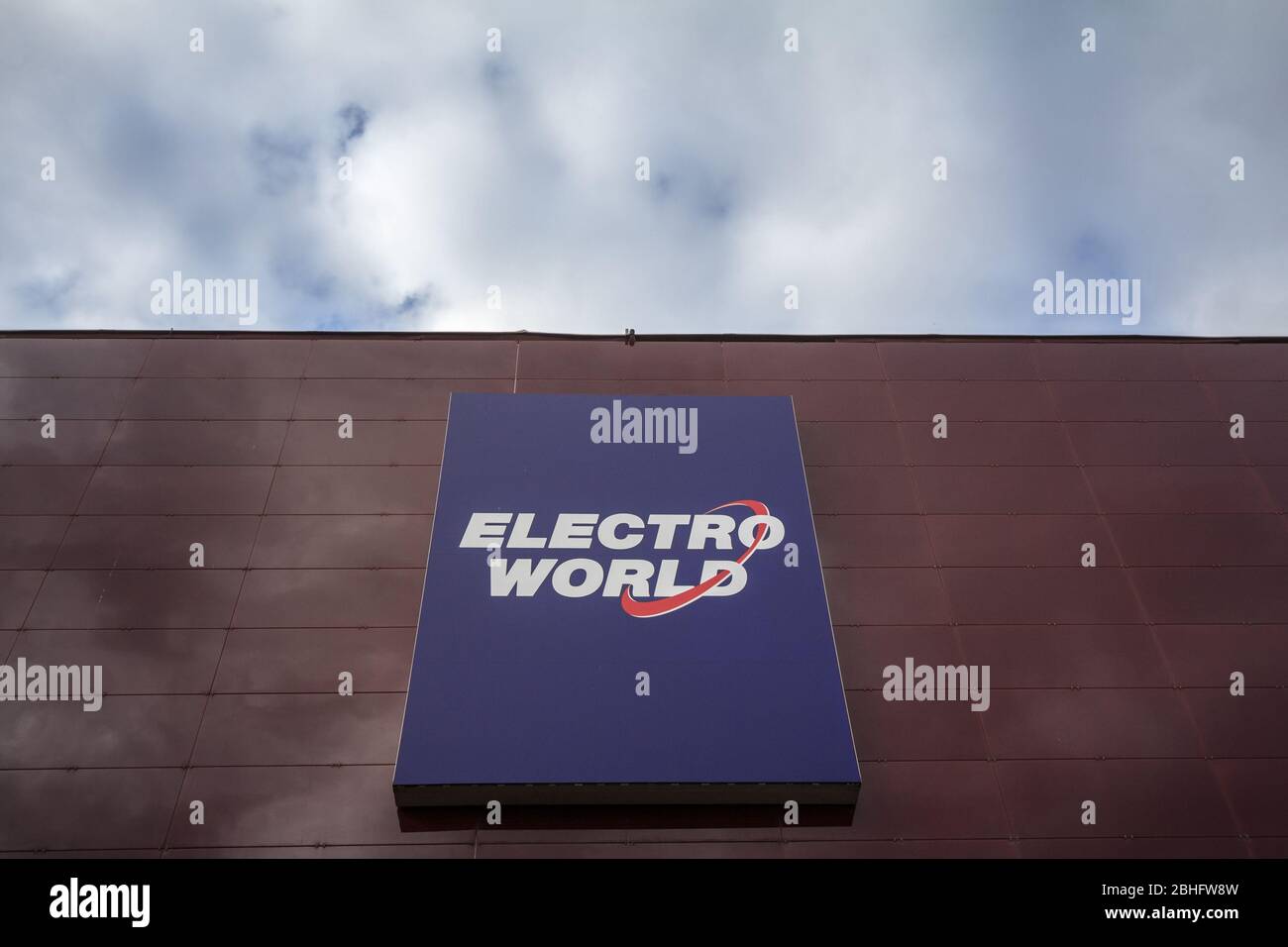 Electroworld hi-res stock photography and images - Alamy