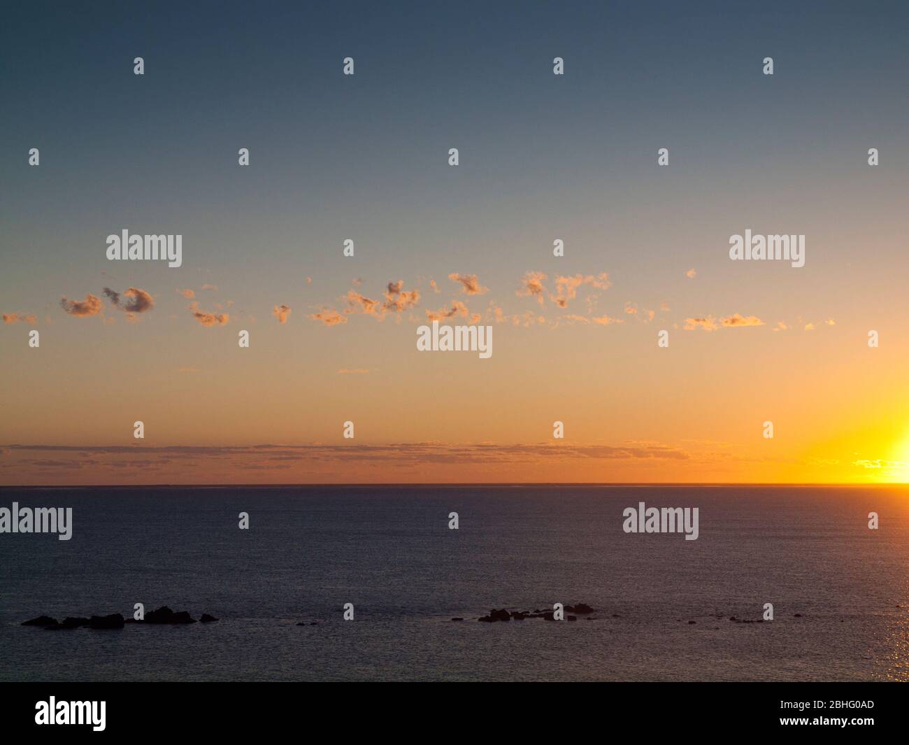 Sunrise over the Indian Ocean, Pender Bay, Dampier Peninsula, Western ...