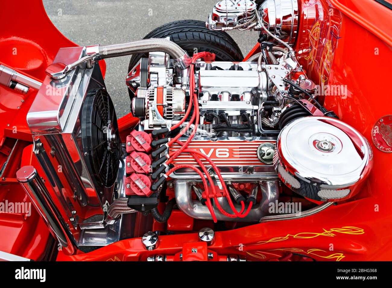 V6 engine hi-res stock photography and images - Alamy