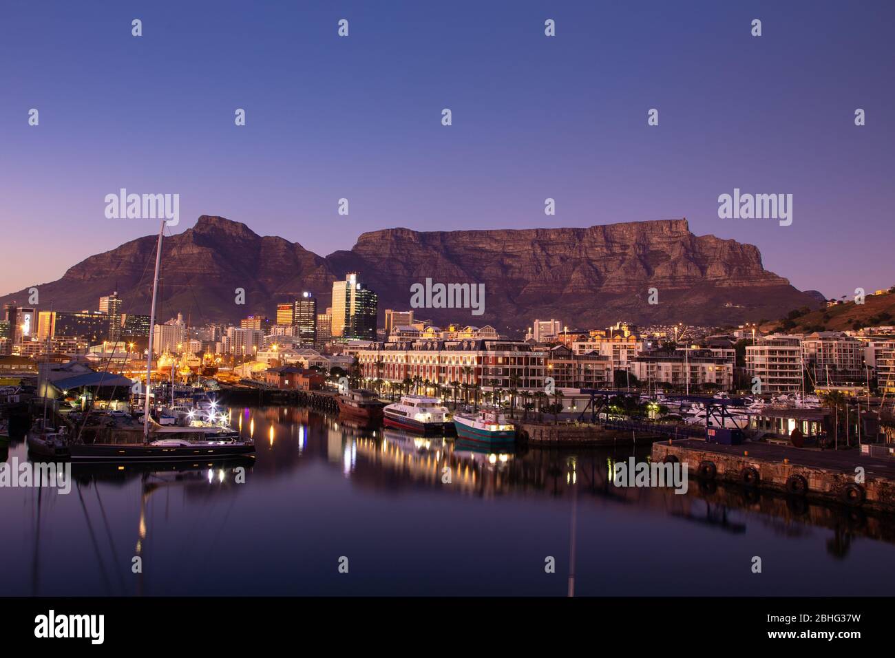View of Table Mountain in V&A Waterfront Stock Photo - Alamy