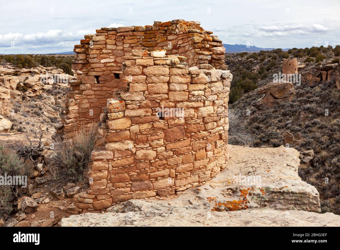UT00512-00...UTAH - Ancestral Pueblo People structures at Hovenweep ...
