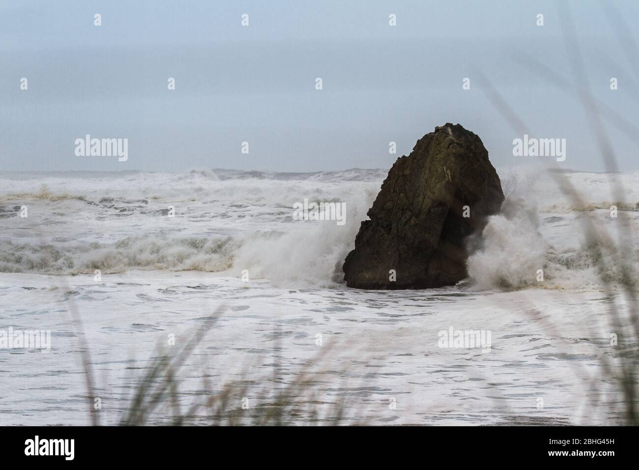 Rough currents hi-res stock photography and images - Alamy