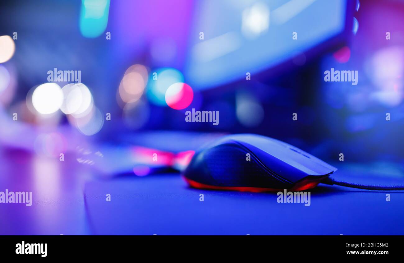 Keyboard and mouse for professional streamer video gamers with computer ...