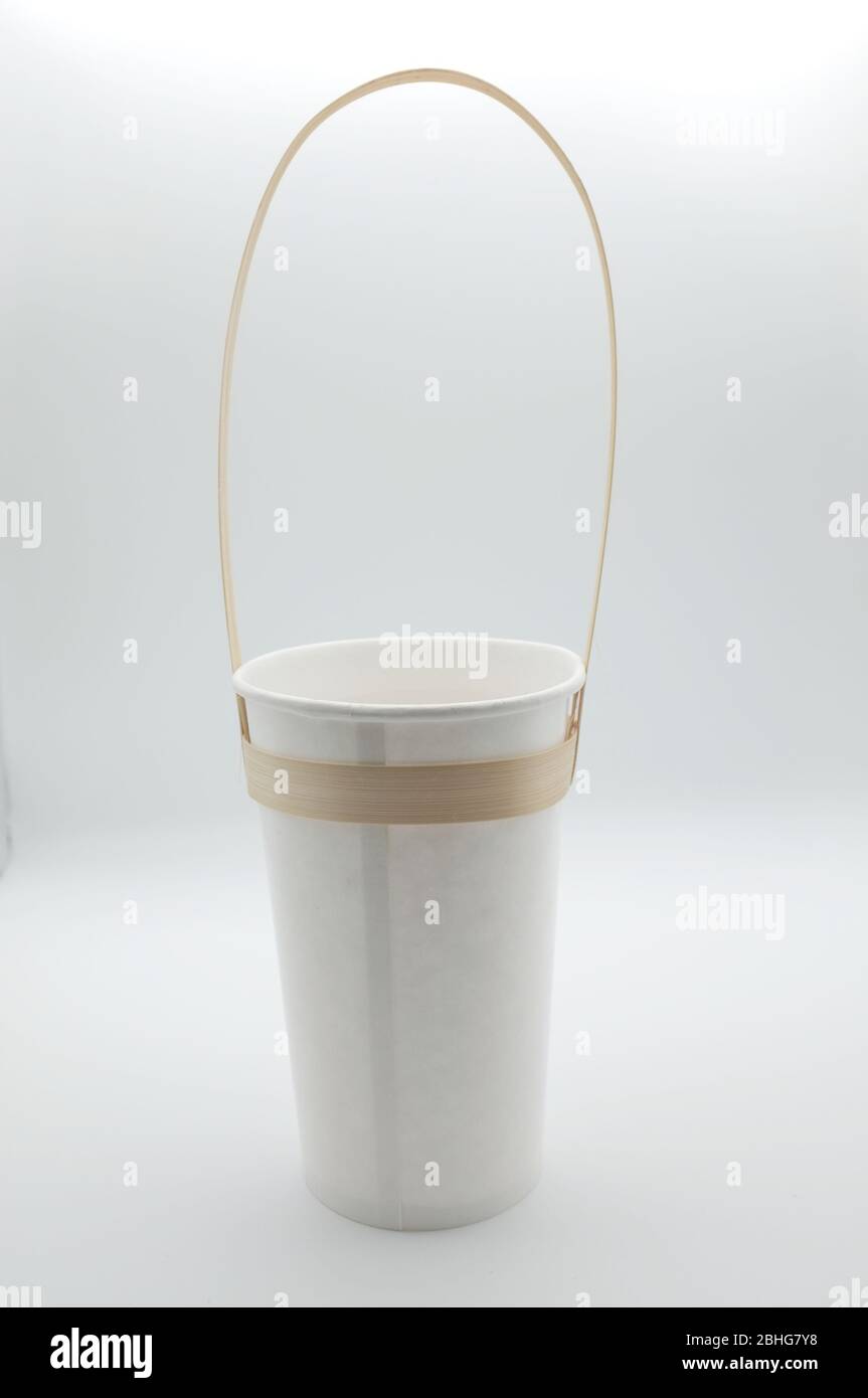 Eco friendly biodegradable rPaper drinking glass with Bamboo Handle ...