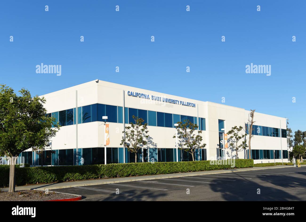 IRVINE, CALIFORNIA - 25 APRIL 2020: Tthe Irvine campus of the ...