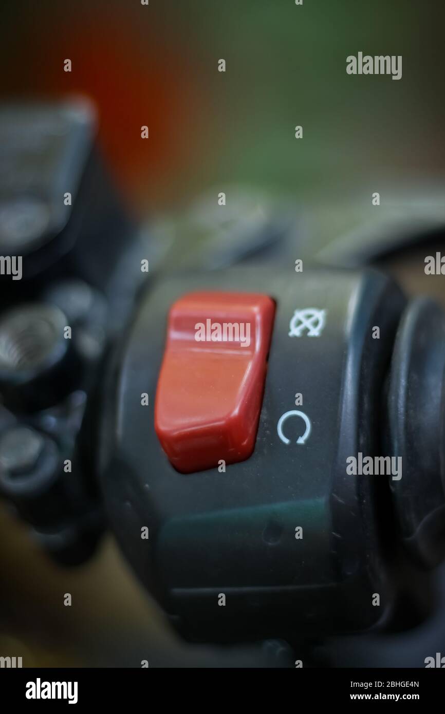 switch power control and electric start motorcycle with throttle ...