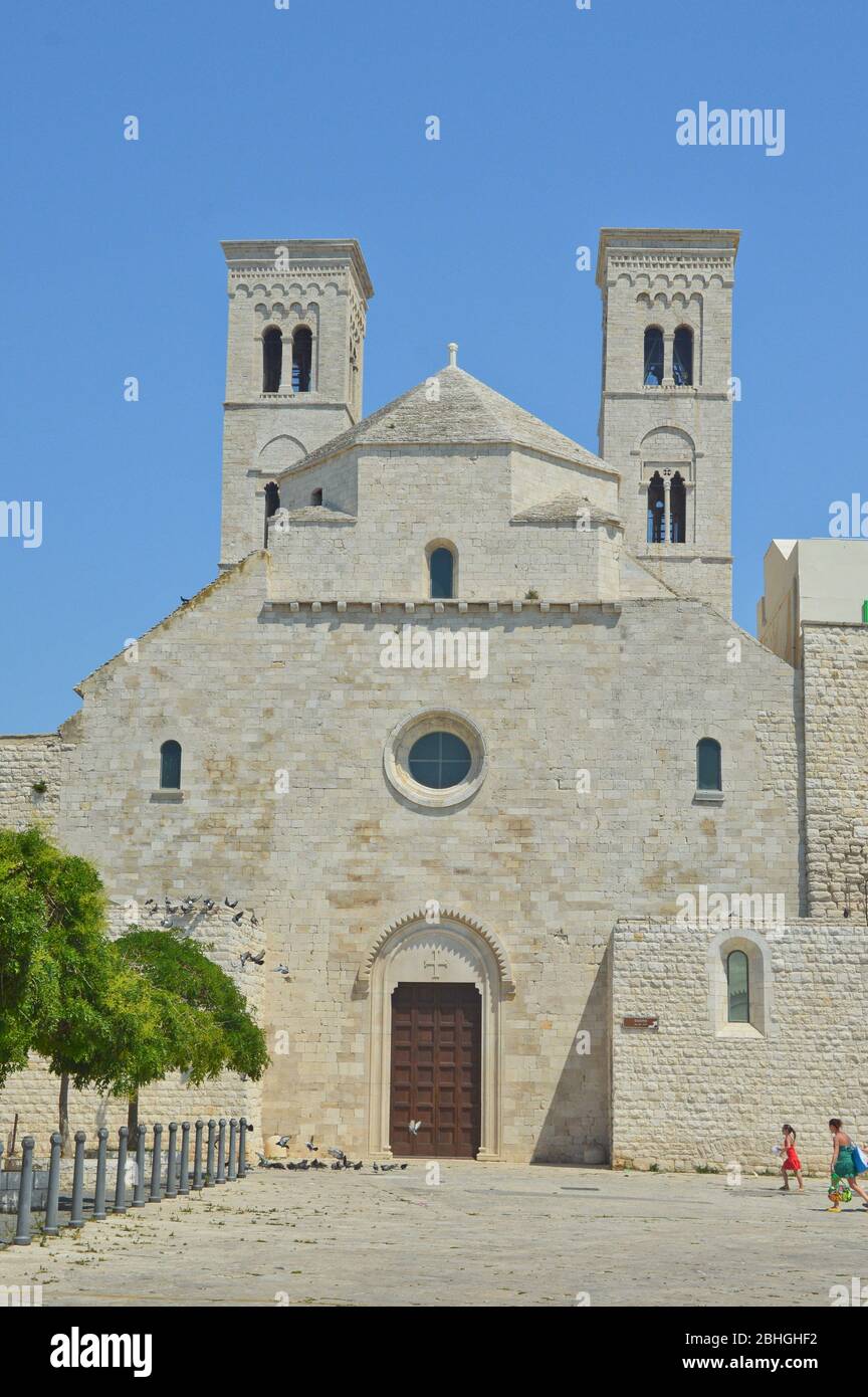 Image of the city of Molfetta, directly on the sea Stock Photo - Alamy