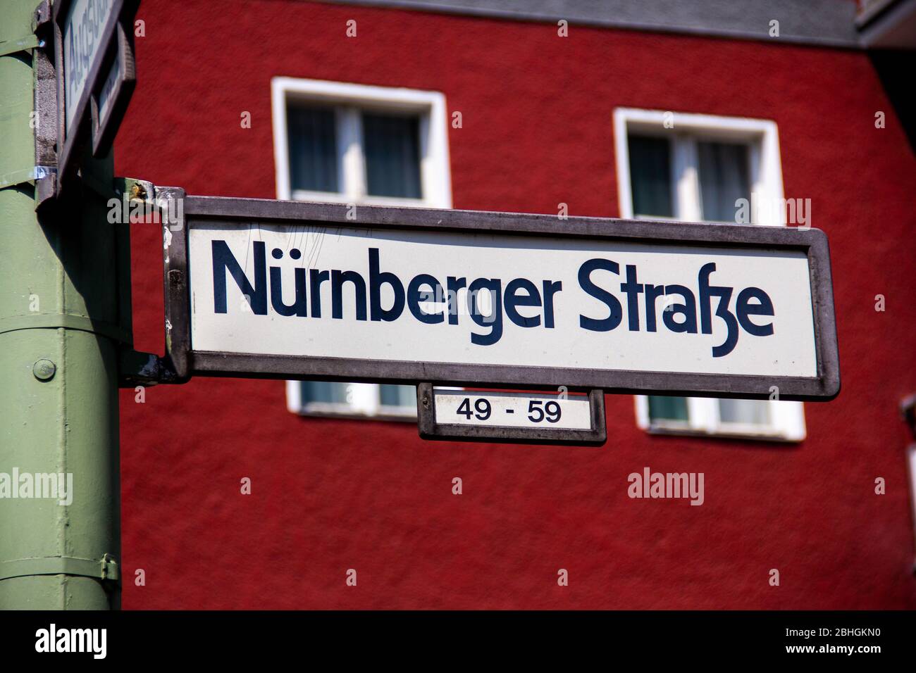 Roadsign font hi-res stock photography and images - Alamy
