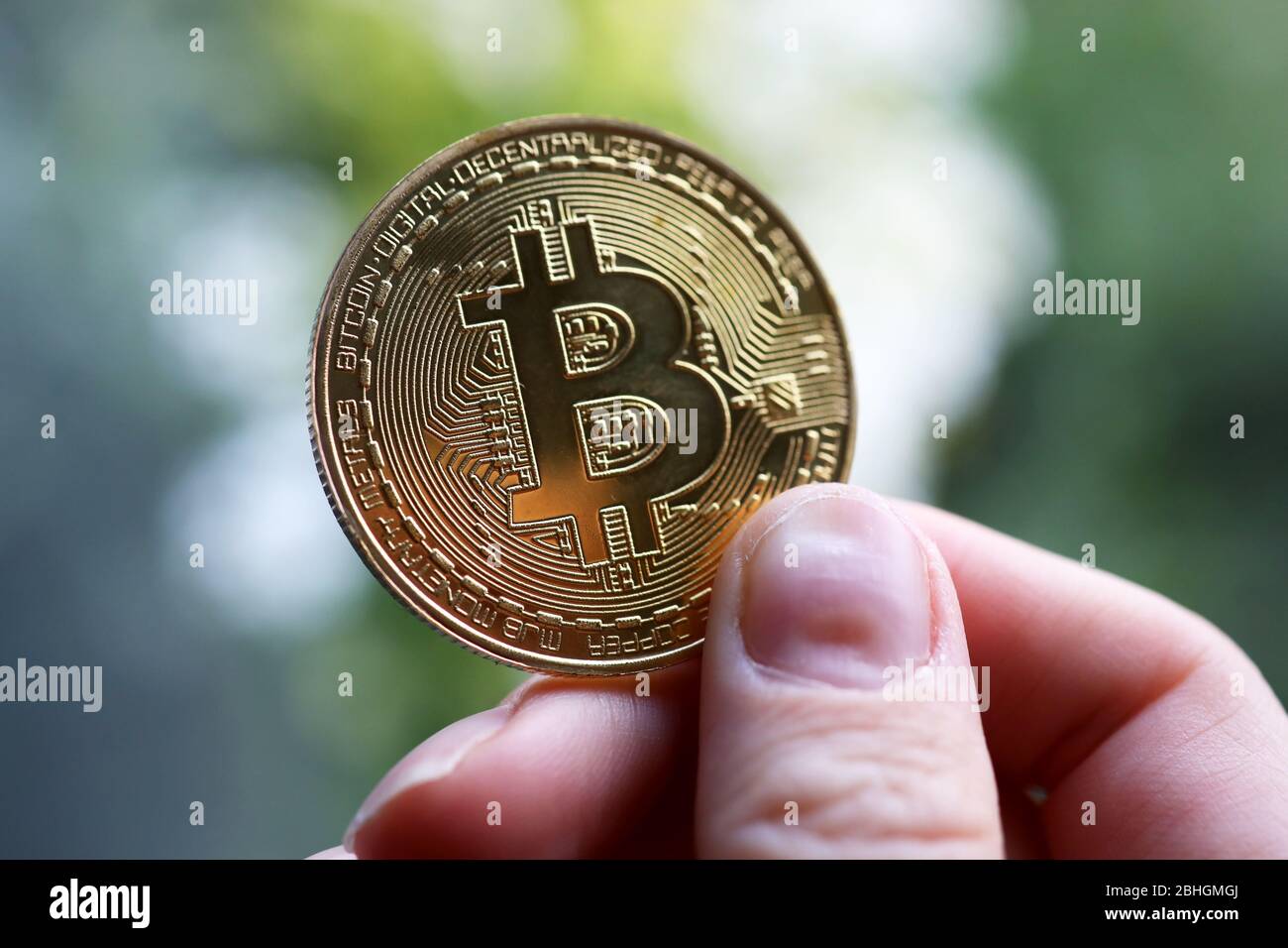 Distributed ledger hi-res stock photography and images - Alamy