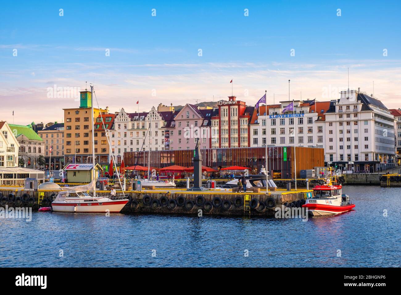 Quarter bryggen hi-res stock photography and images - Alamy