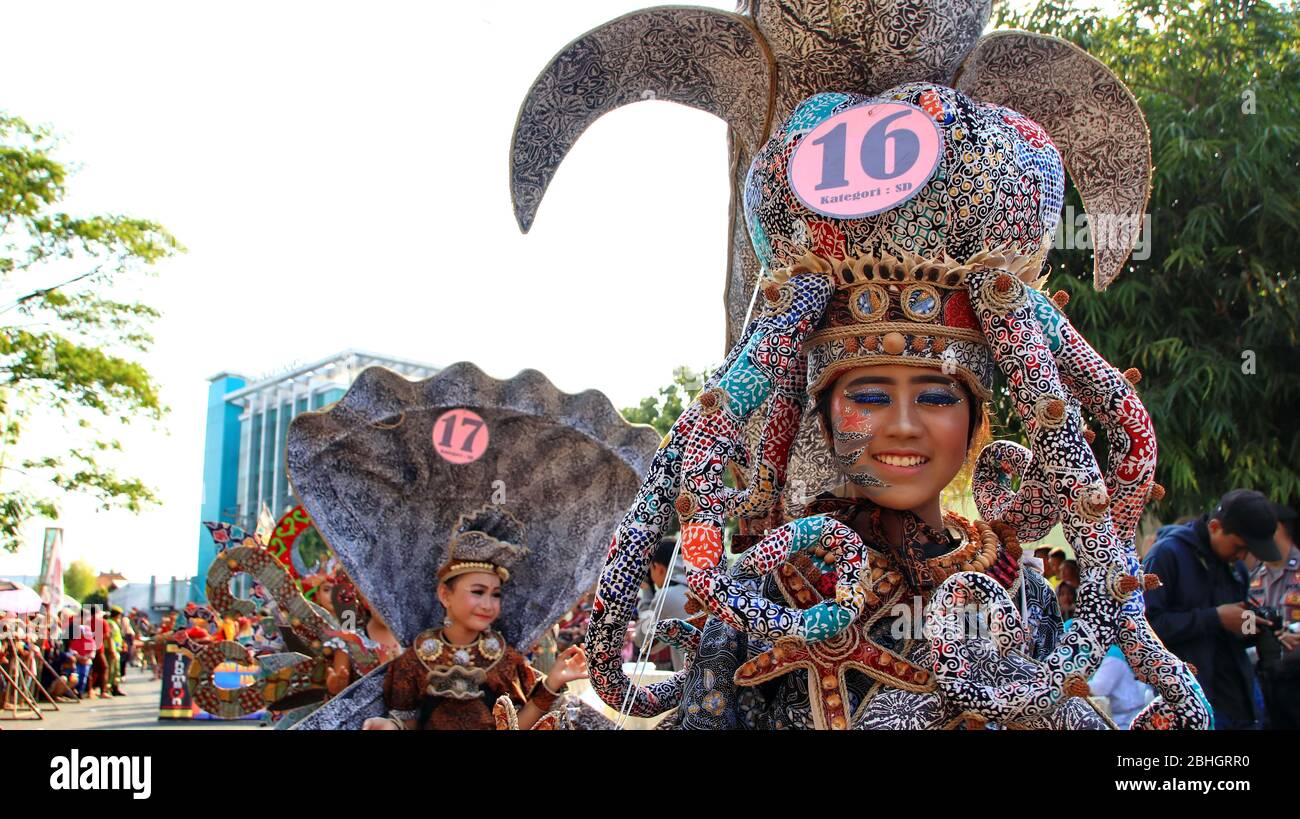 Pekalongan / Indonesia - October 6, 2019: beautiful women participate ...