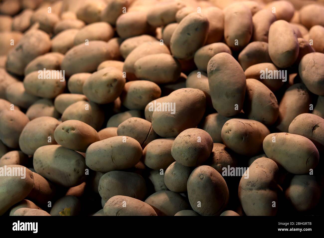 Potato stall hi-res stock photography and images - Alamy