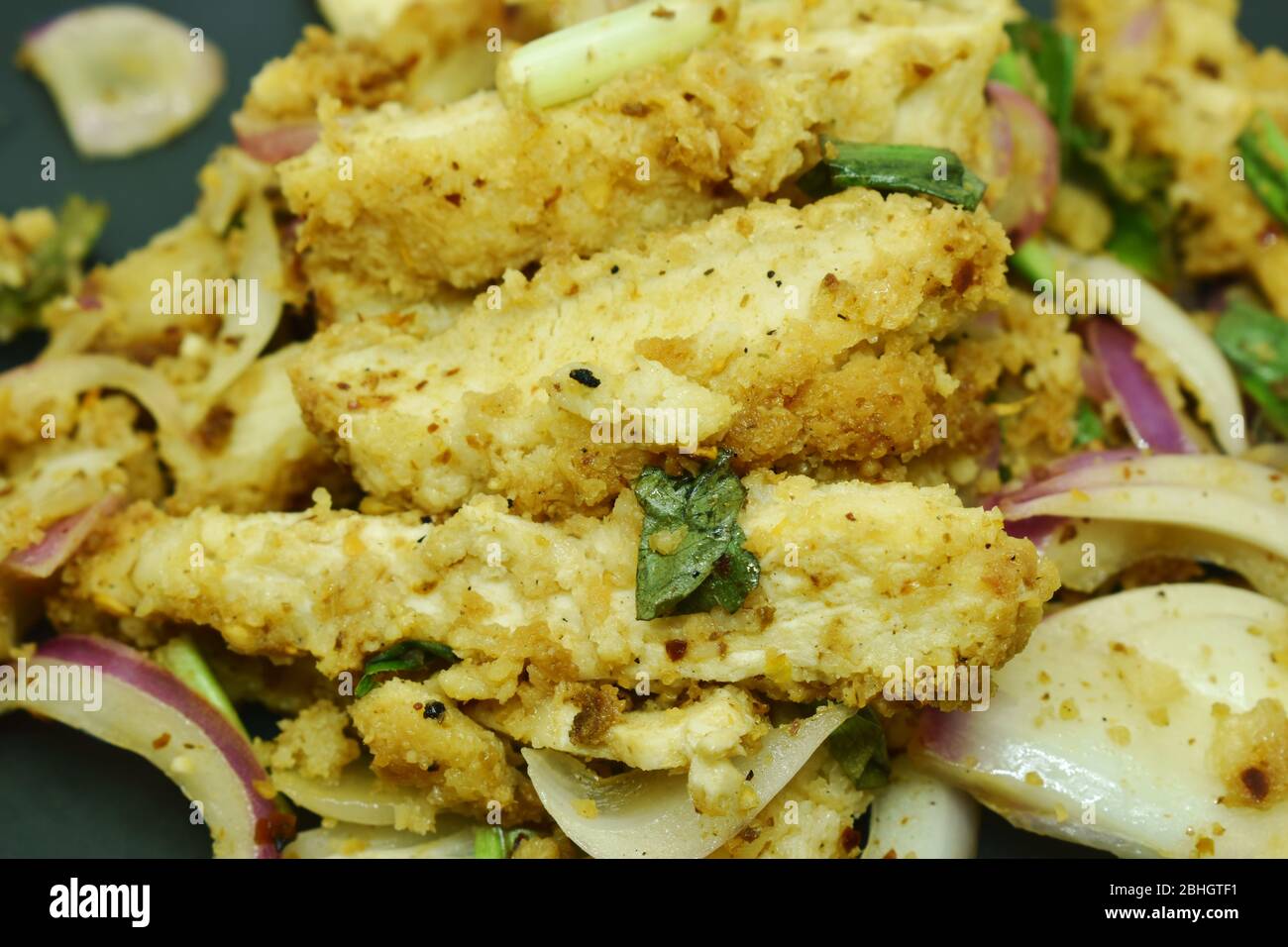 Dry garlic fried chicken hi-res stock photography and images - Alamy