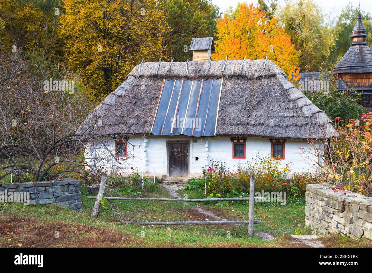 old house in Ukrainian folk architecture and life museum Stock Photo ...