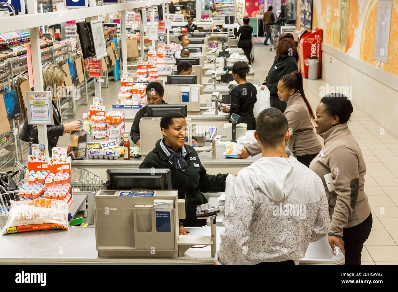Interior cashier cashiers hi-res stock photography and images - Alamy