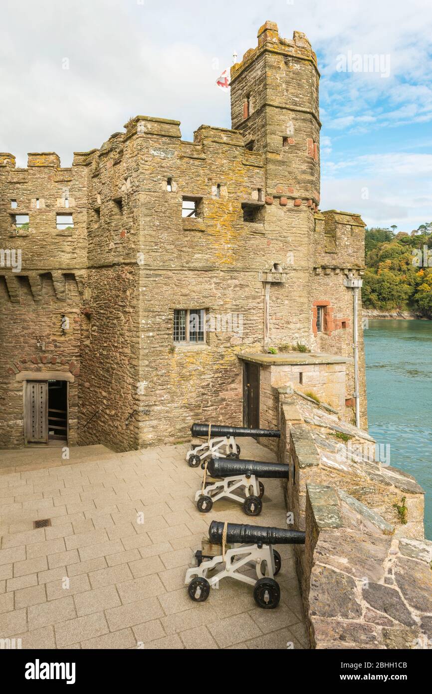 Artillery guns on the south gun platform at Dartmouth Castle, Devon ...
