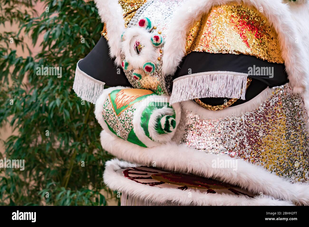 Lion puppet hi-res stock photography and images - Alamy