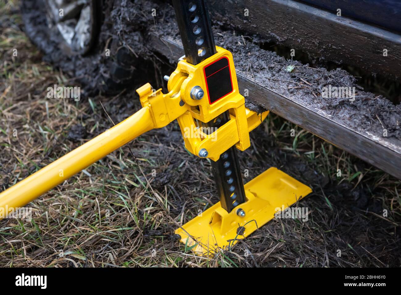 High lift jack hi-res stock photography and images - Alamy
