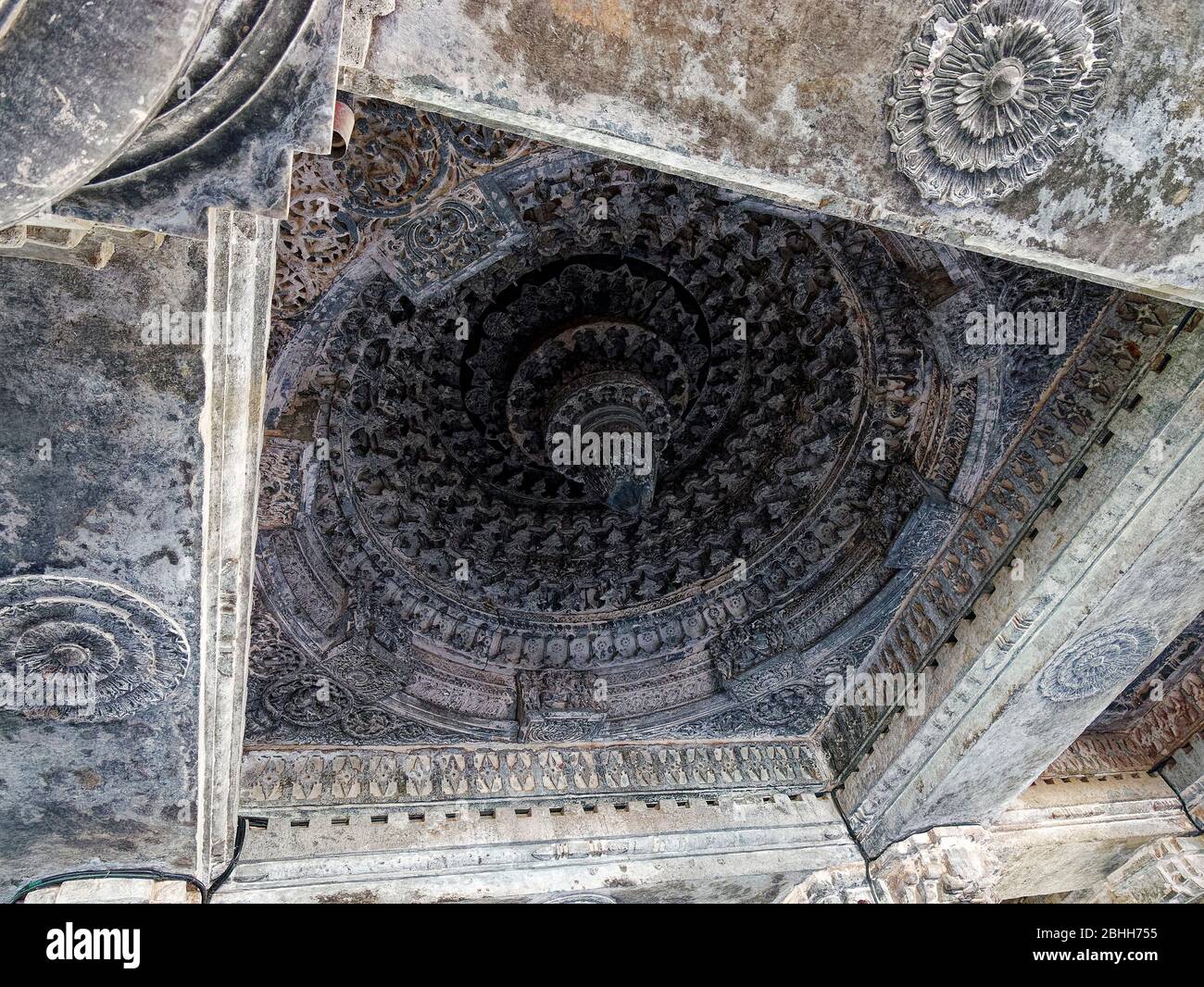 Domical hi-res stock photography and images - Alamy