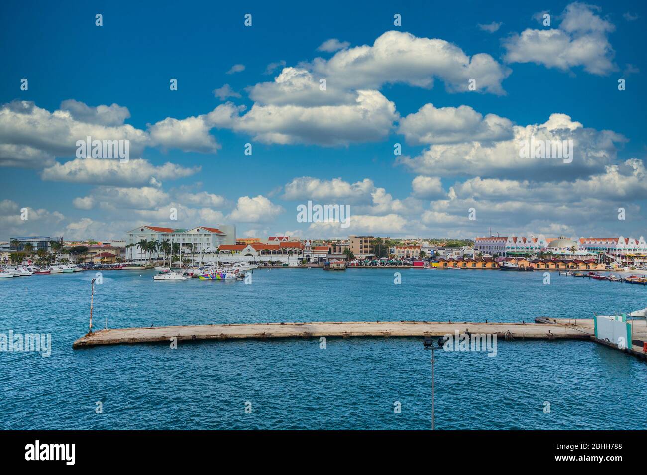 Pier in Aruba Harbor Stock Photo - Alamy
