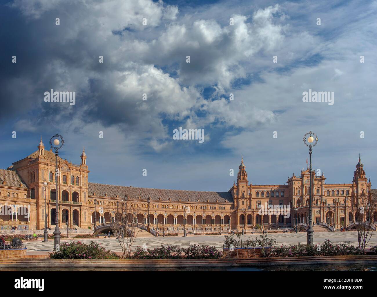 Beautiful Spanish square in the city of Seville, Spain Stock Photo - Alamy