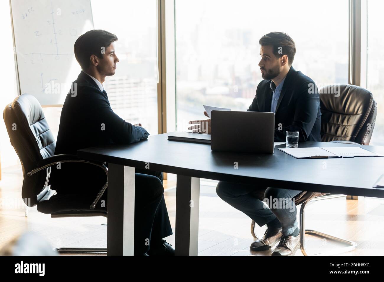 Manager employer talking hi-res stock photography and images - Alamy