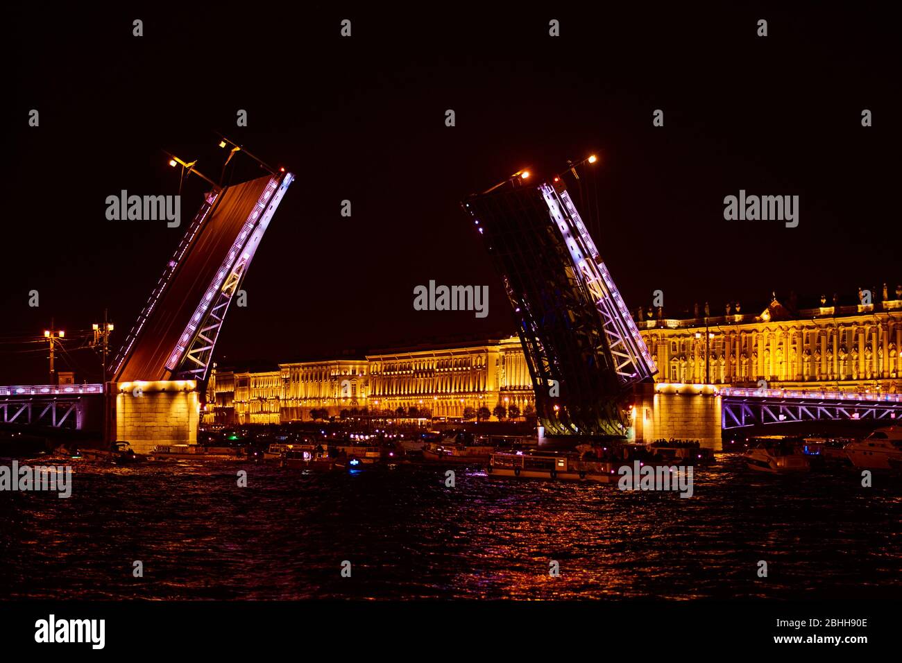 Ship navigation lights at night hi-res stock photography and images - Alamy