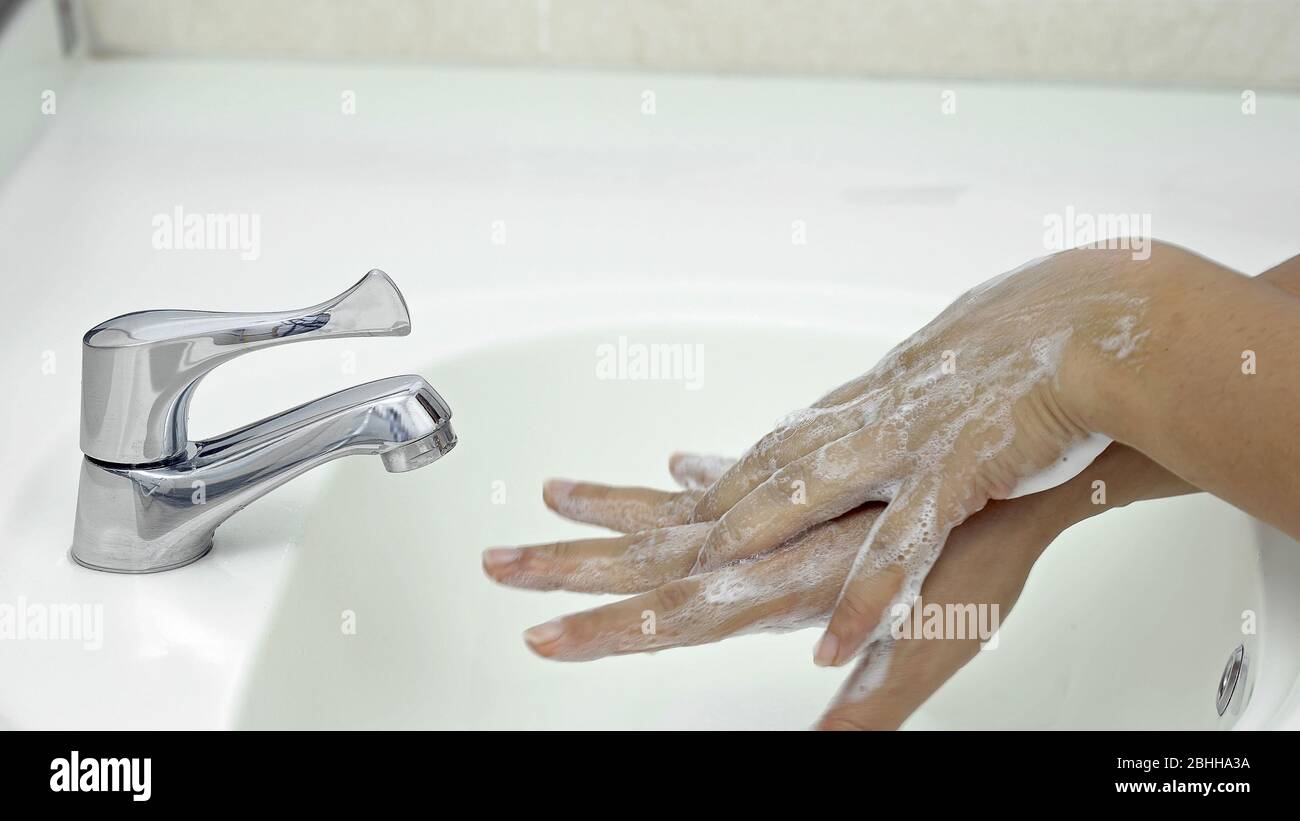 7 steps of hand washing hi-res stock photography and images - Alamy
