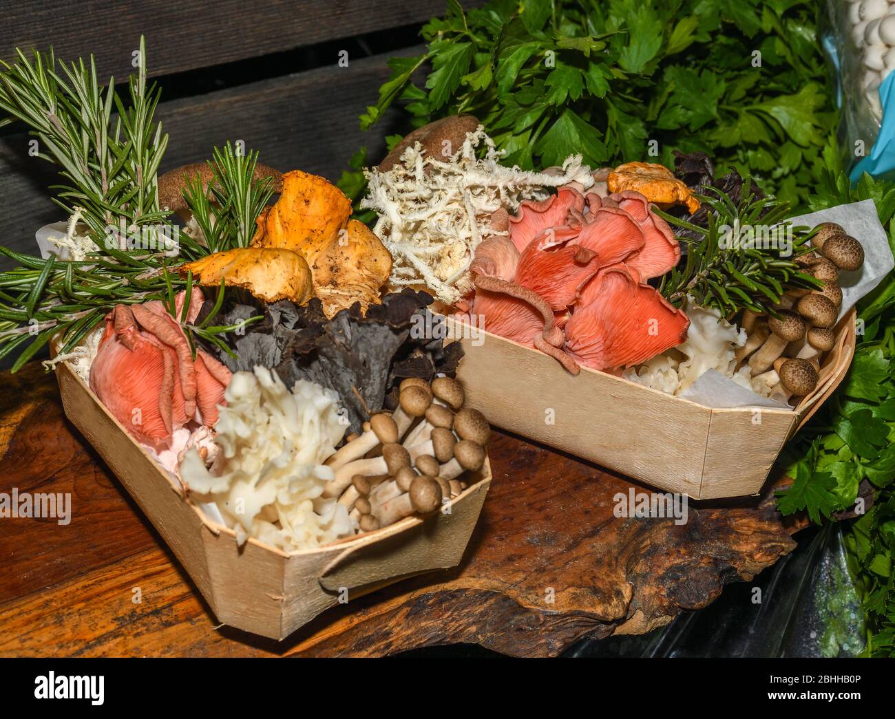 Mushroom stall in borough market hi-res stock photography and images ...
