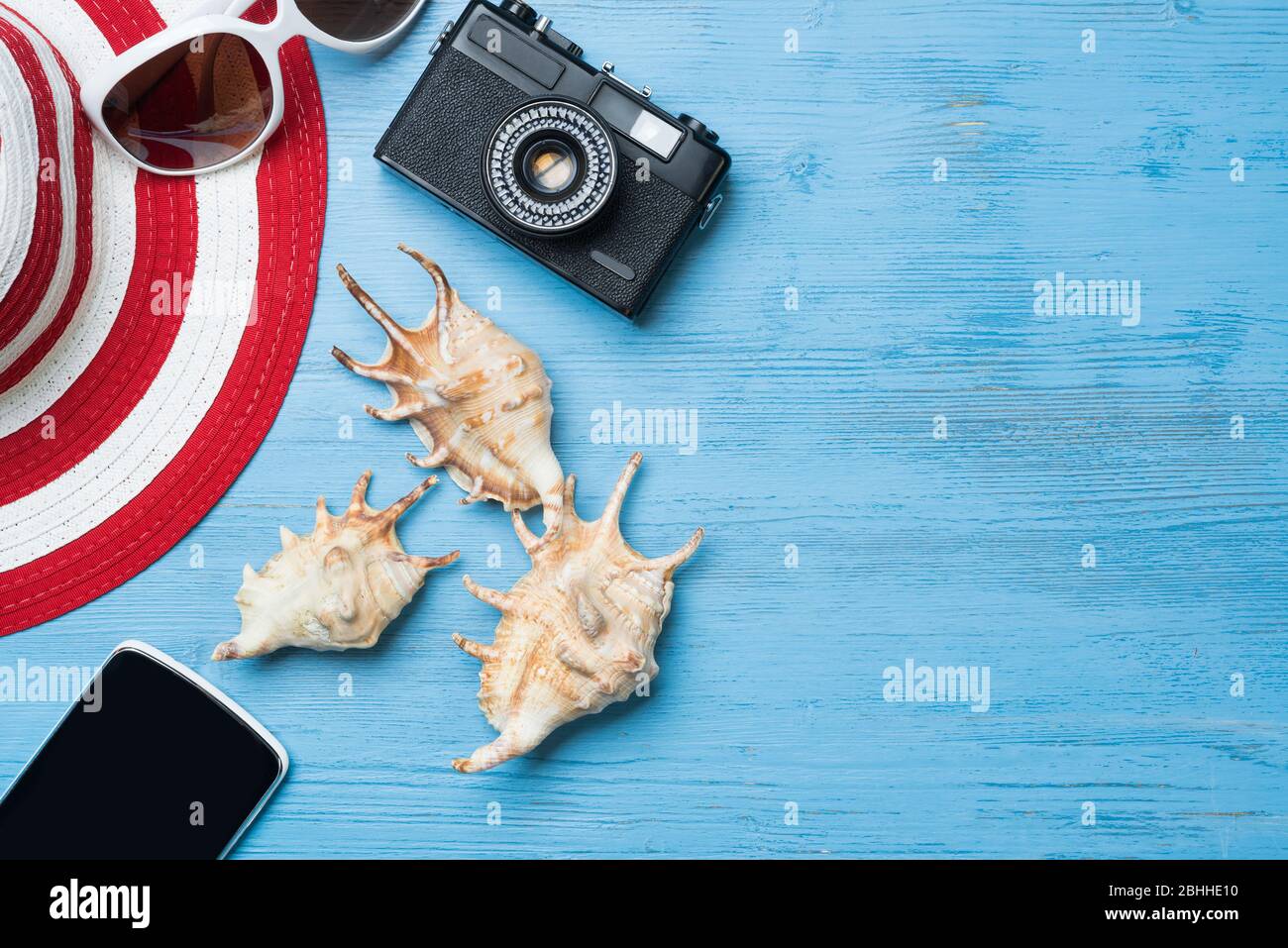 Summer objects for vacation Stock Photo - Alamy