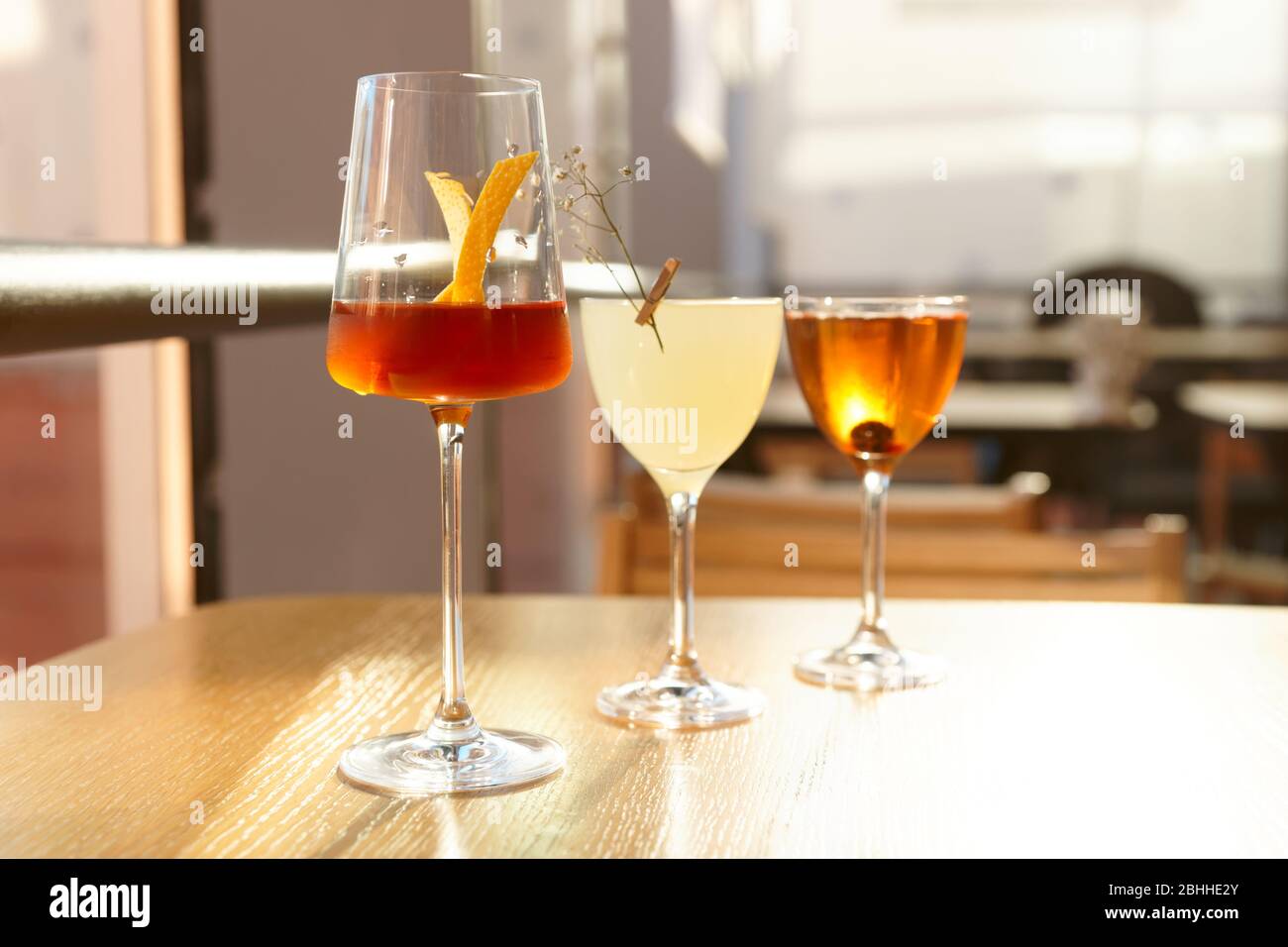 Simple looking hi-res stock photography and images - Alamy