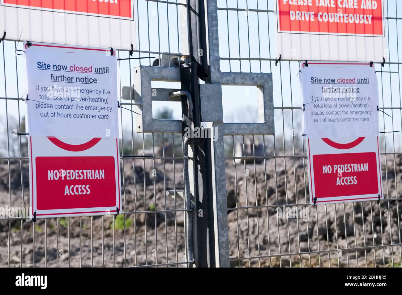 Construction site closed until further notice due to coronavirus Stock ...