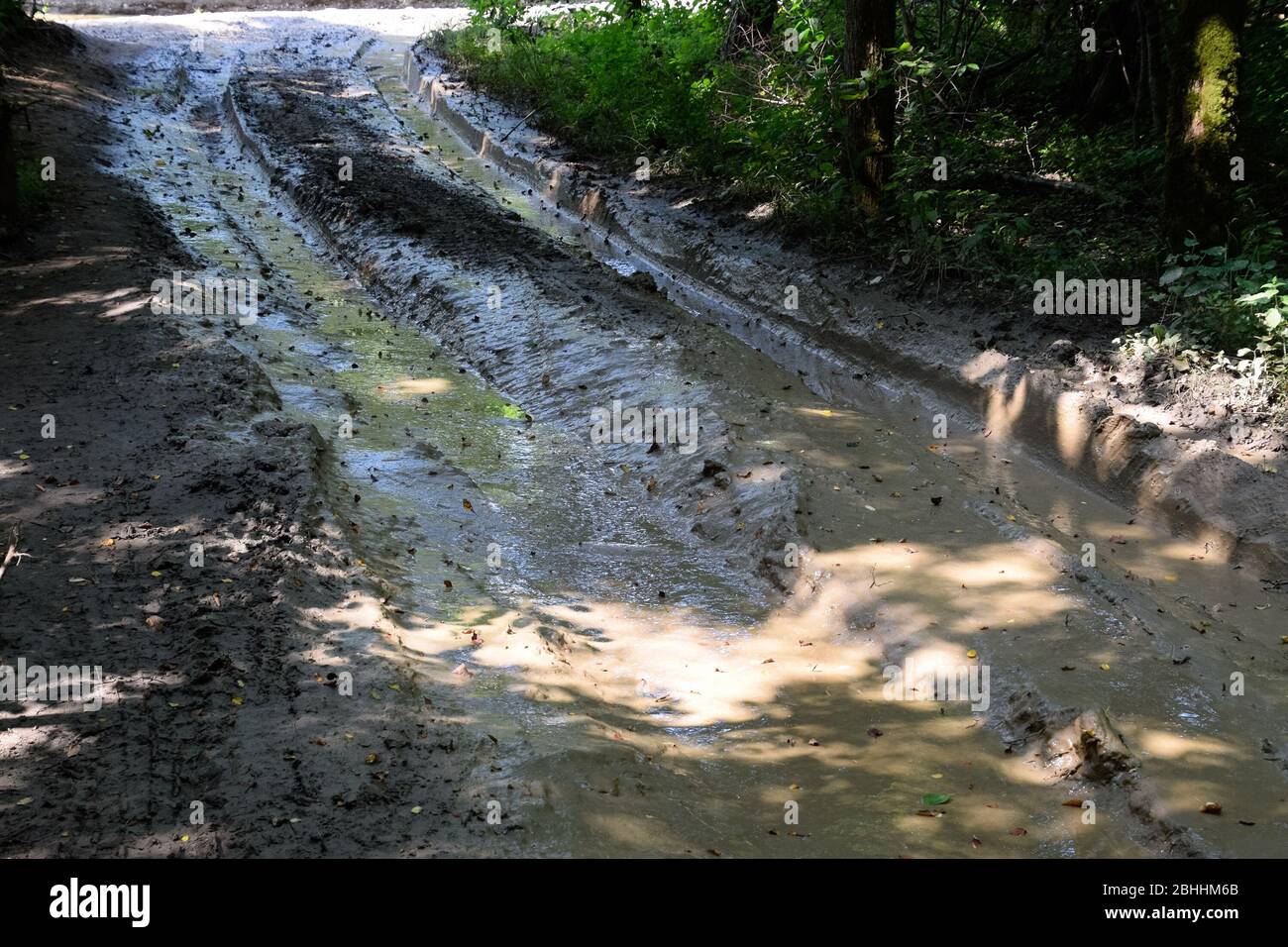 Deep in a rut hi-res stock photography and images - Alamy