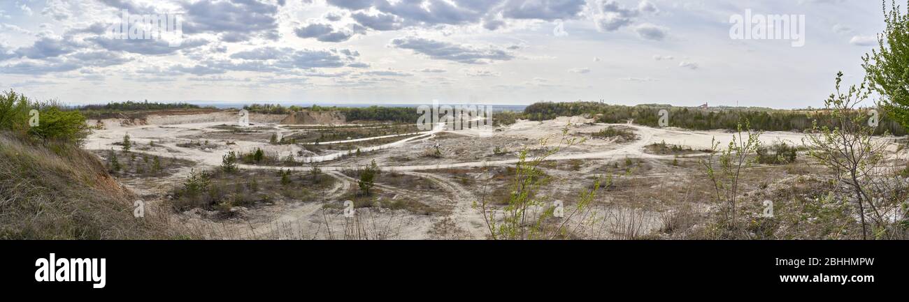 Sandy quarry hi-res stock photography and images - Alamy