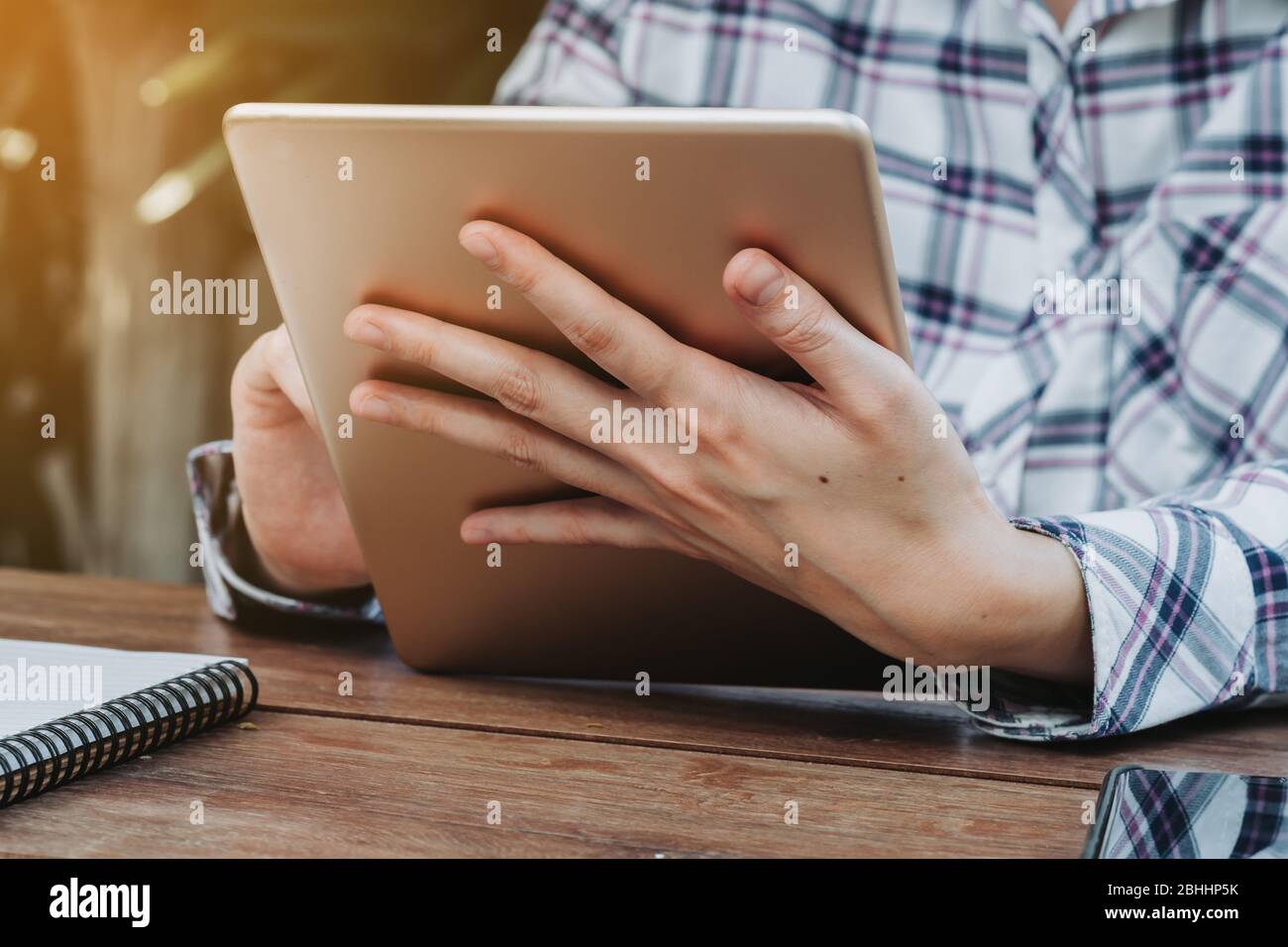 Woman display hi-res stock photography and images - Alamy