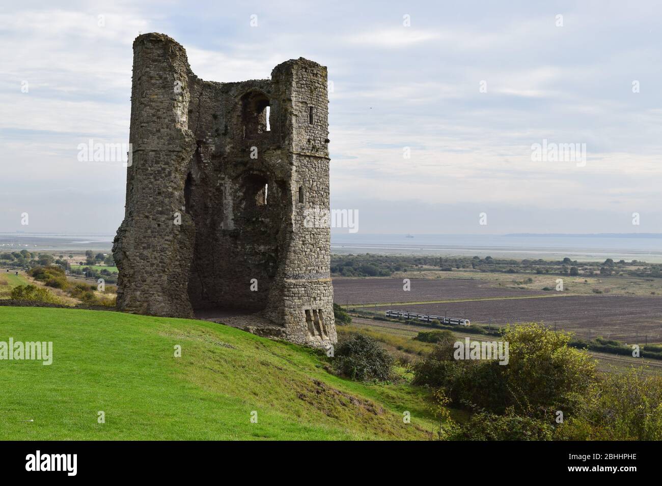 Uk coastal castle hi-res stock photography and images - Alamy
