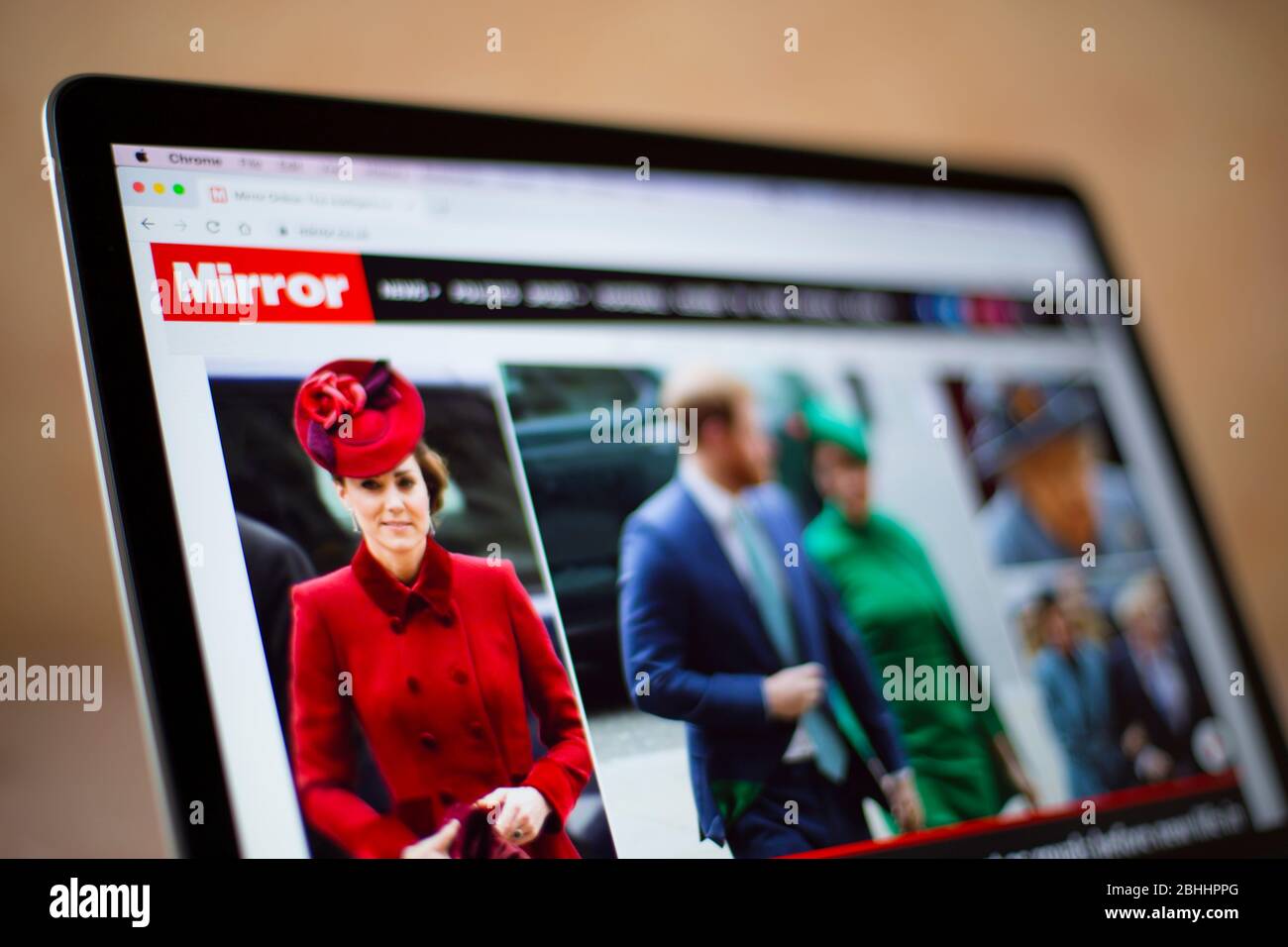 Daily mirror hi-res stock photography and images - Alamy