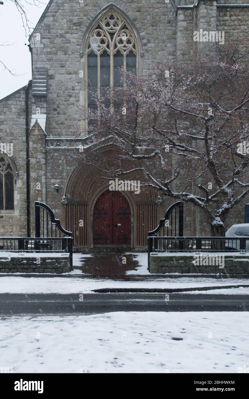 Front gates hi-res stock photography and images - Alamy