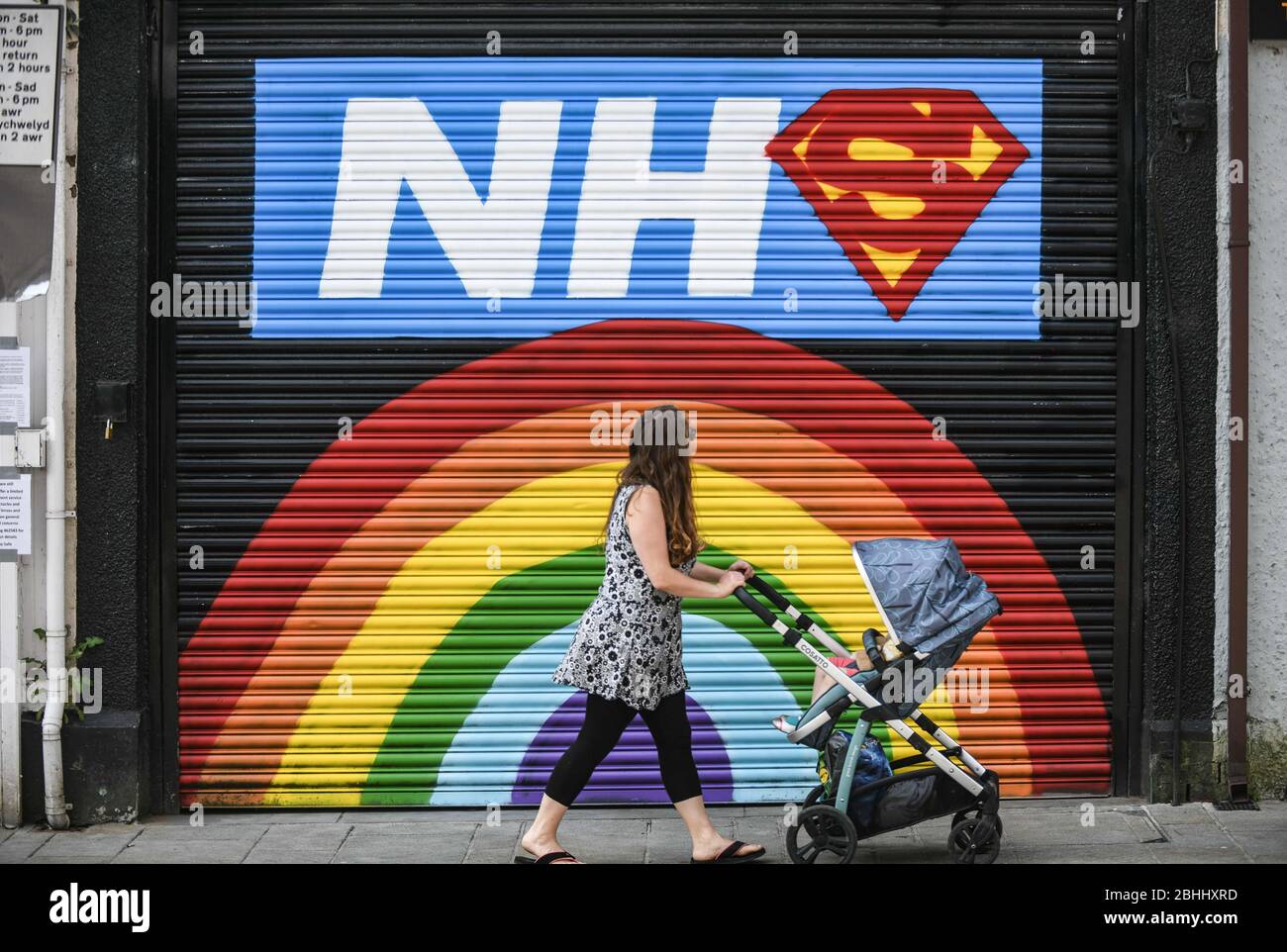 Nhs logo uk hi-res stock photography and images - Alamy