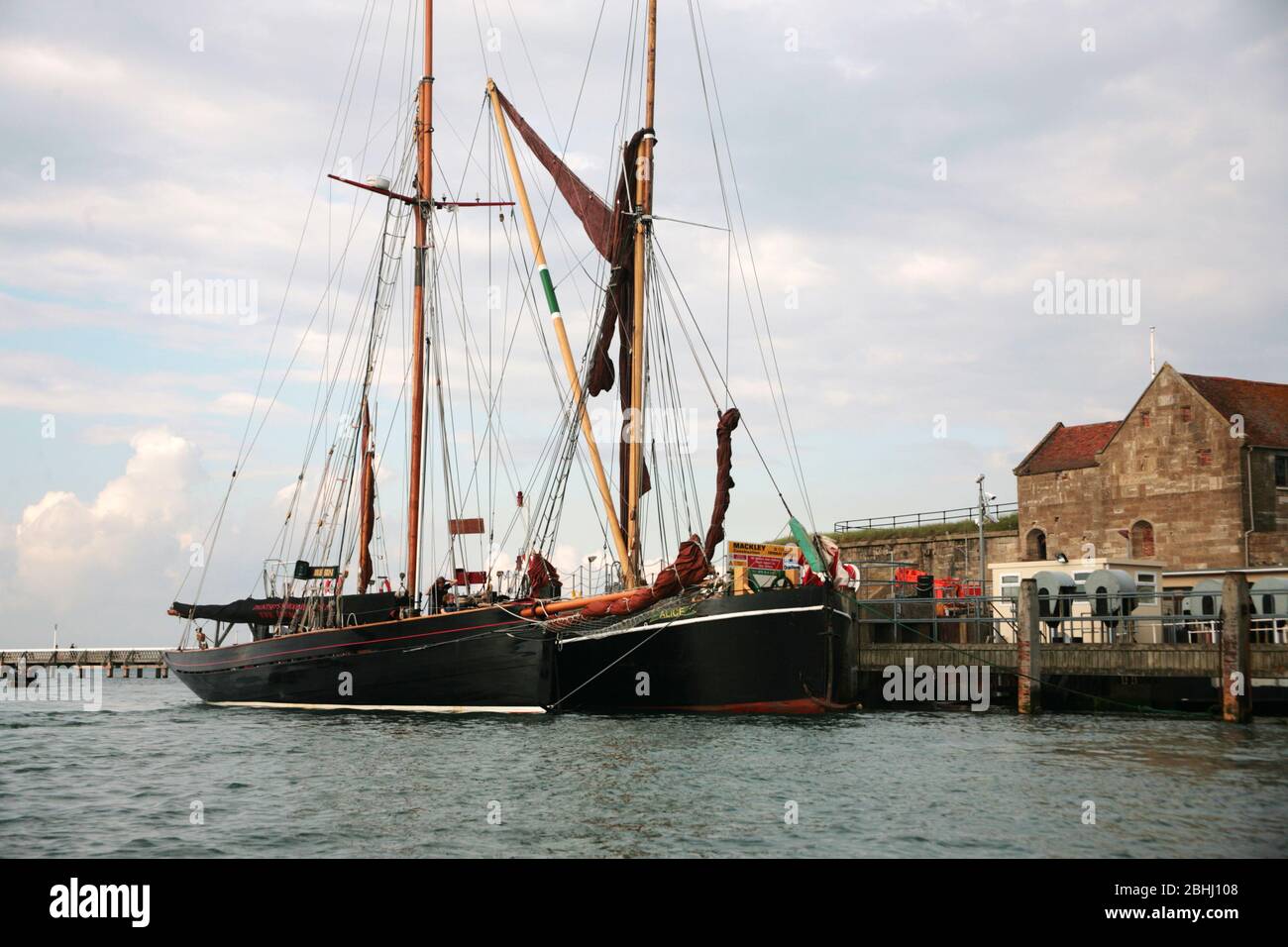 Thames pilot cutter hi-res stock photography and images - Alamy