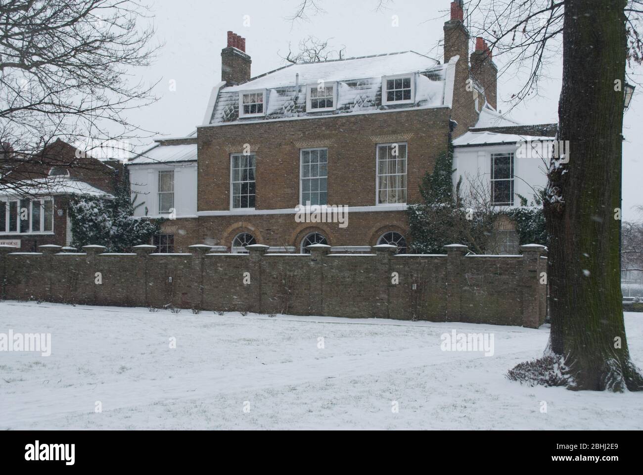 Snow Riverside River House Westcott Lodge, 22 Lower Mall, Hammersmith ...