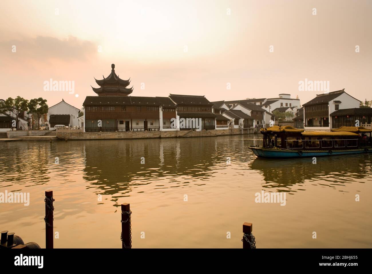 Canal in Suzhou, Jiangsu Province, China, Asia Stock Photo - Alamy