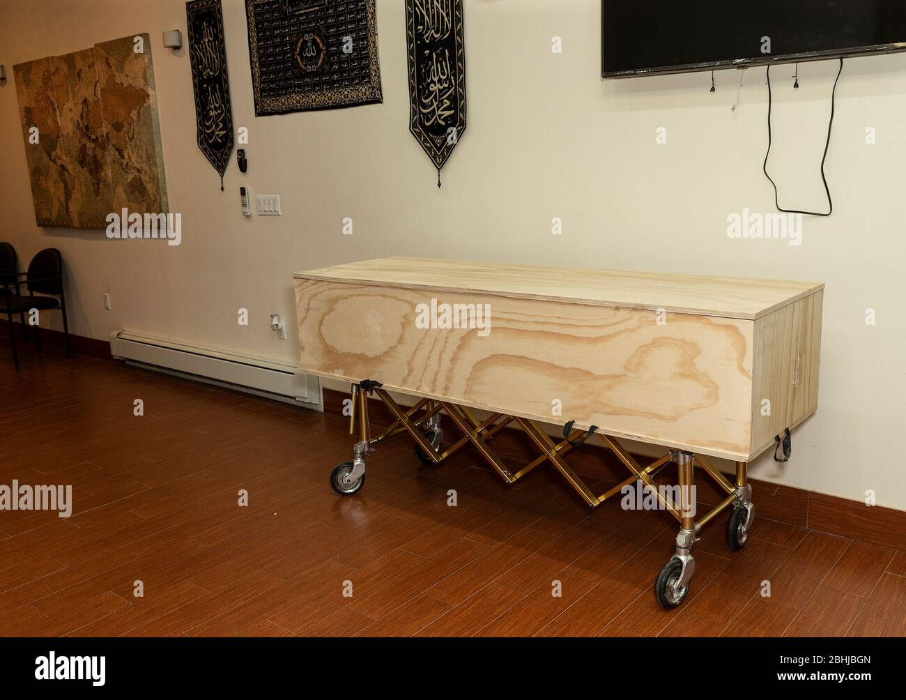 New York, United States. 25th Apr, 2020. Casket seen inside Al-Rayaan ...
