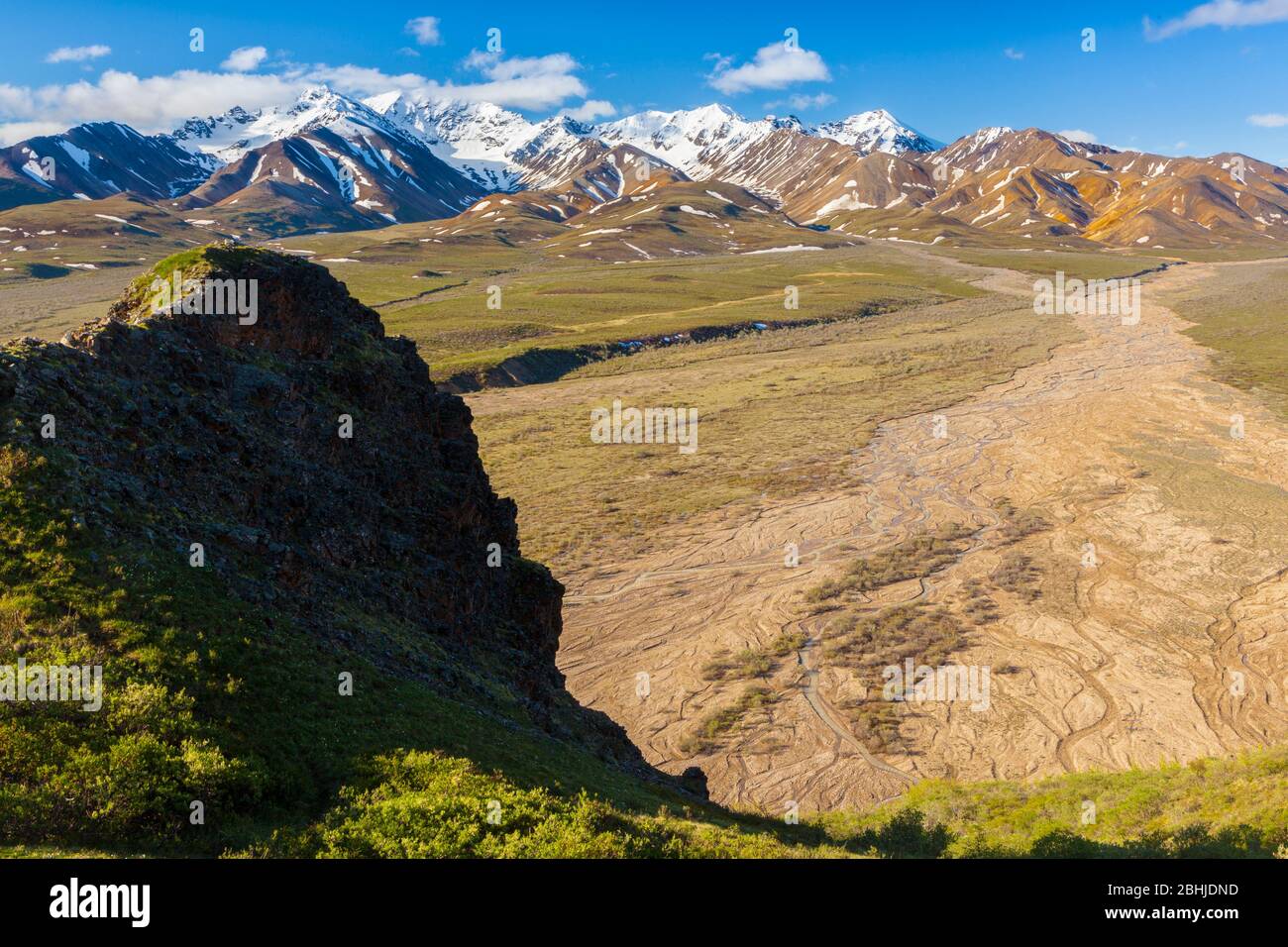 Denali polychrome view hi-res stock photography and images - Alamy